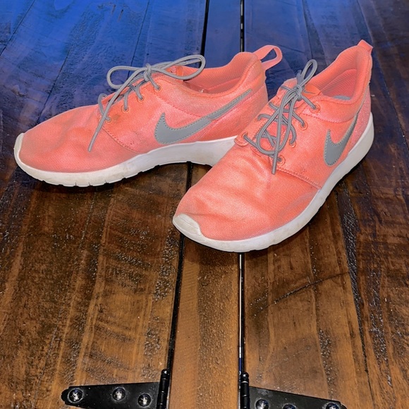 Nike | Shoes | Nike Girls Tennis Shoes | Poshmark